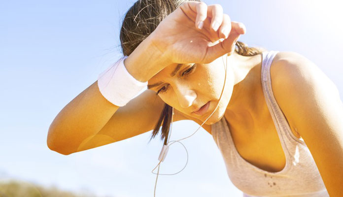 Dehydration - Symptoms, Causes and Home Remedies - Aaj Ki Naari